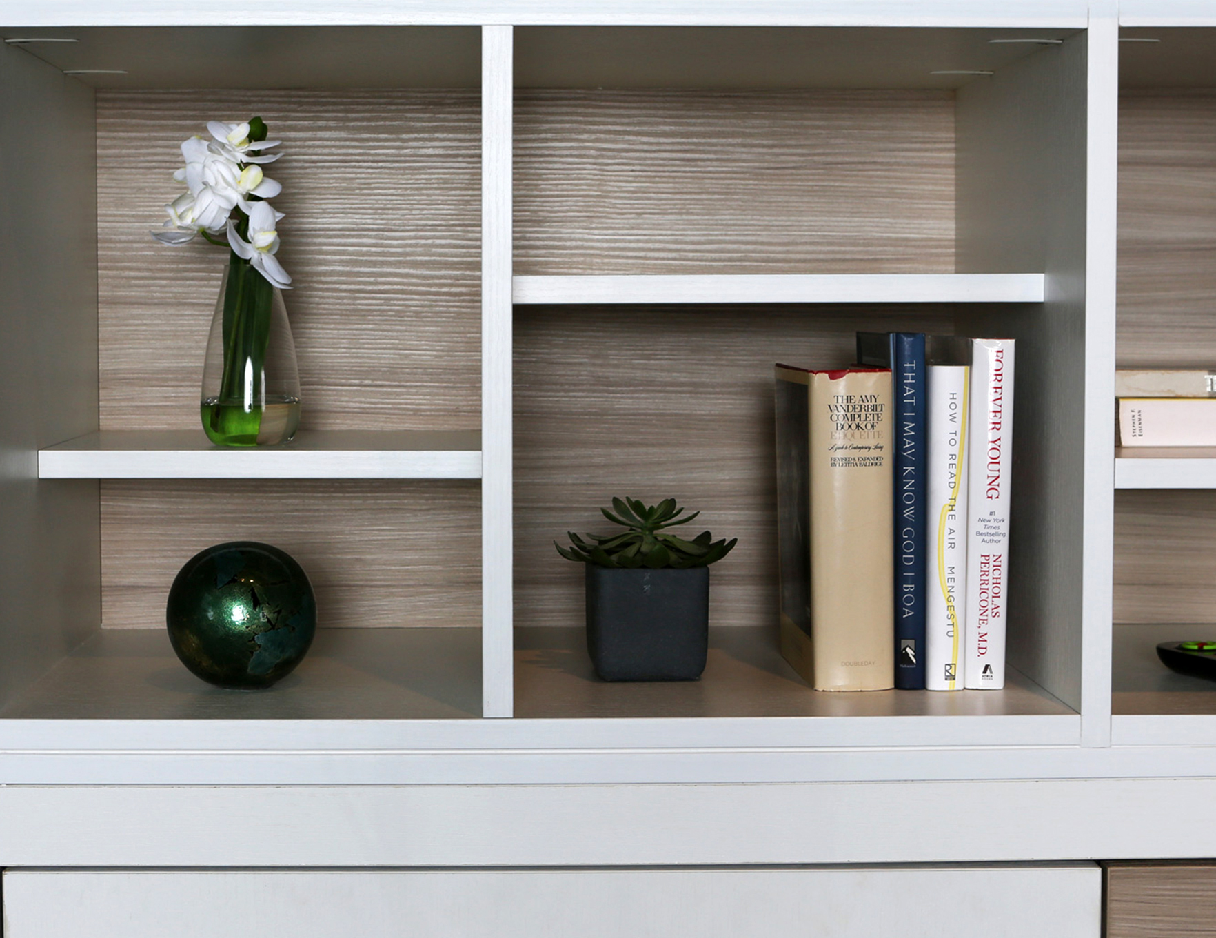 Find a variety of beautiful back panels at California Closets