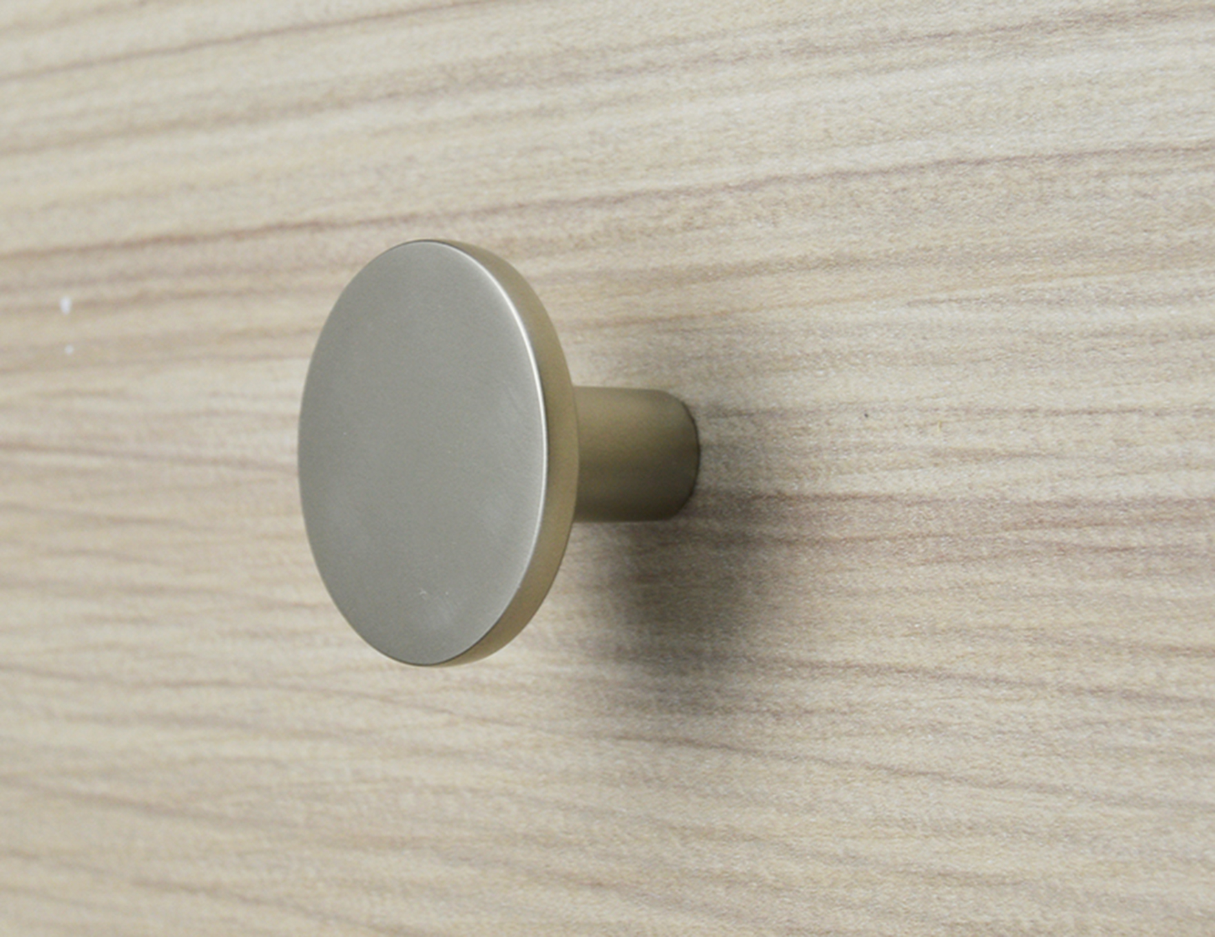 Decorative Hardware - Drawer Pulls & Knobs | California Closets